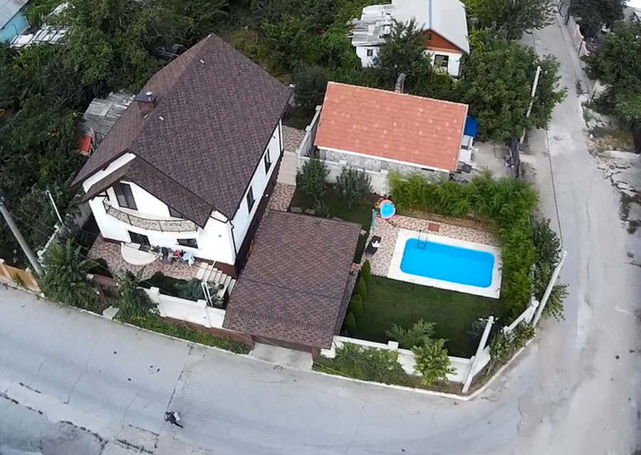 Casa de milioane şi deciziile controversate ale unui inspector ...