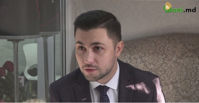 Cine este administratorul firmei care livrează flori, trimis în ...