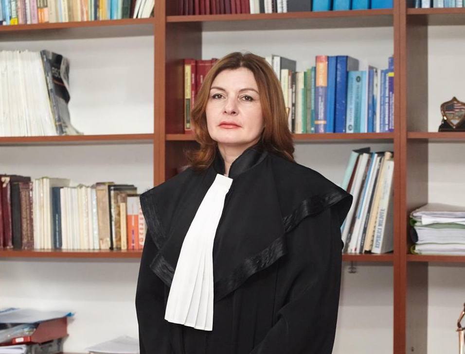 Ultima oră! Un candidat se retrage din concursul pentru funcția de ...