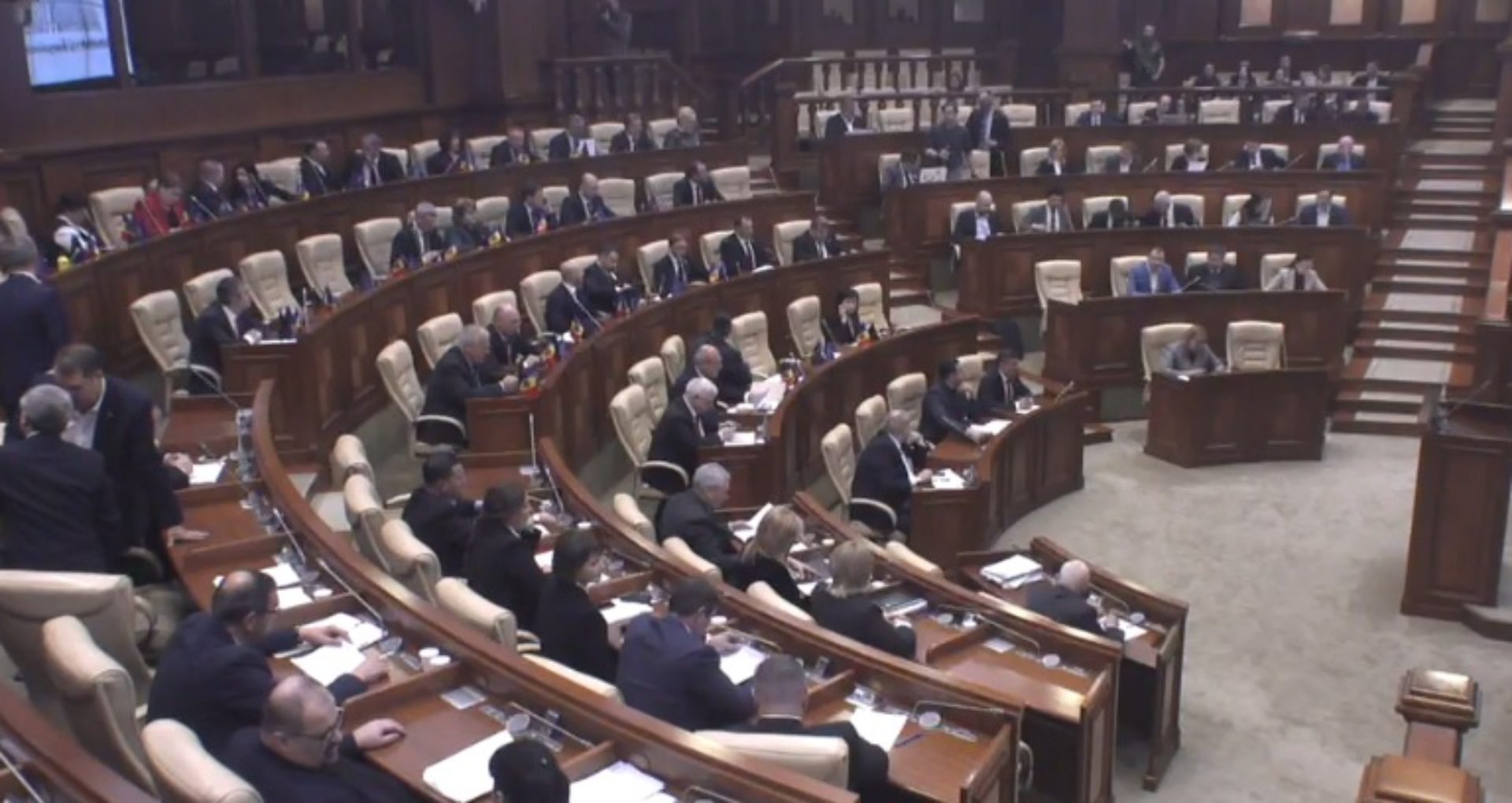 VIDEO/ Aleșii poporului s-au întrunit în ședință la Parlament. Lista ...