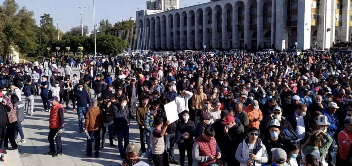 VIDEO/ Proteste violente în Kârgâstan, după ce au fost făcute publice ...