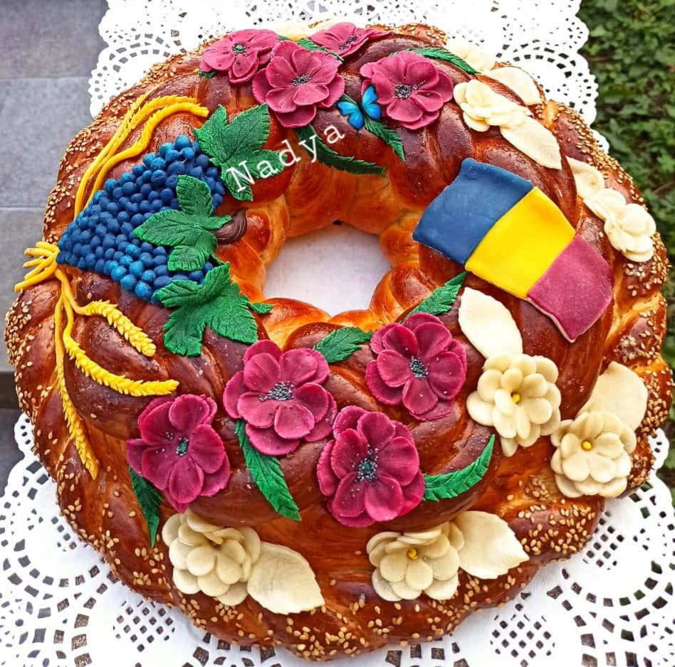 Colaci de la Corjeuți, copți la Paris – Ziarul de Gardă