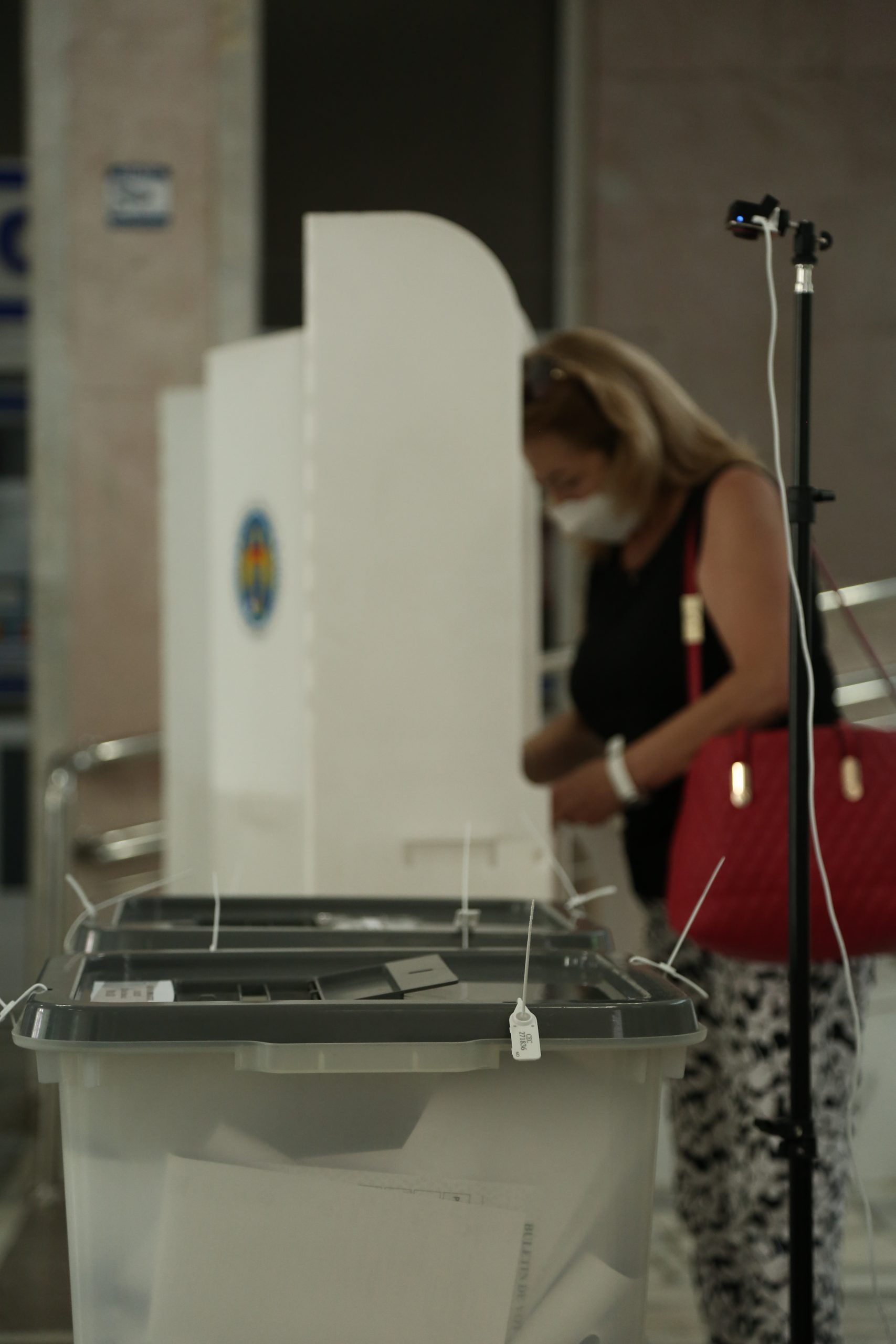 Alegeri locale noi: Desfășurarea procesului electoral și încălcările ...