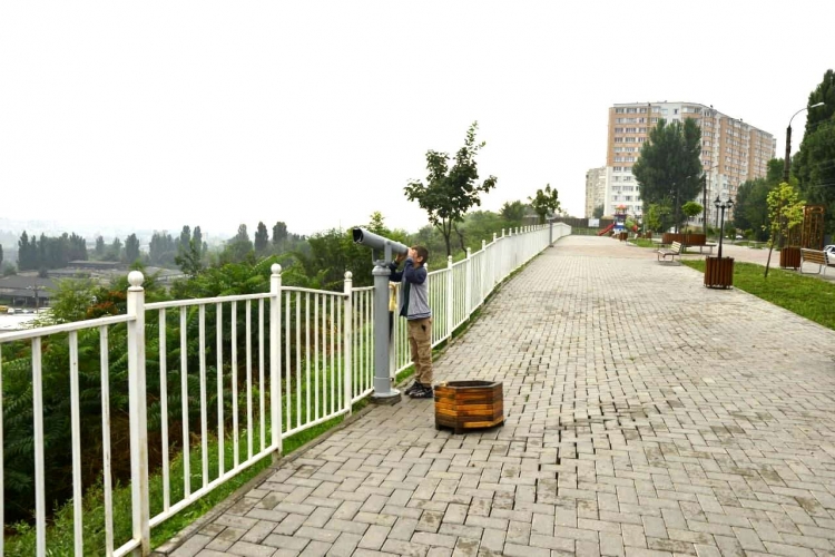 FOTO/ Scuarul din strada Maria Drăgan, amenajat acum doi ani cu aproape ...