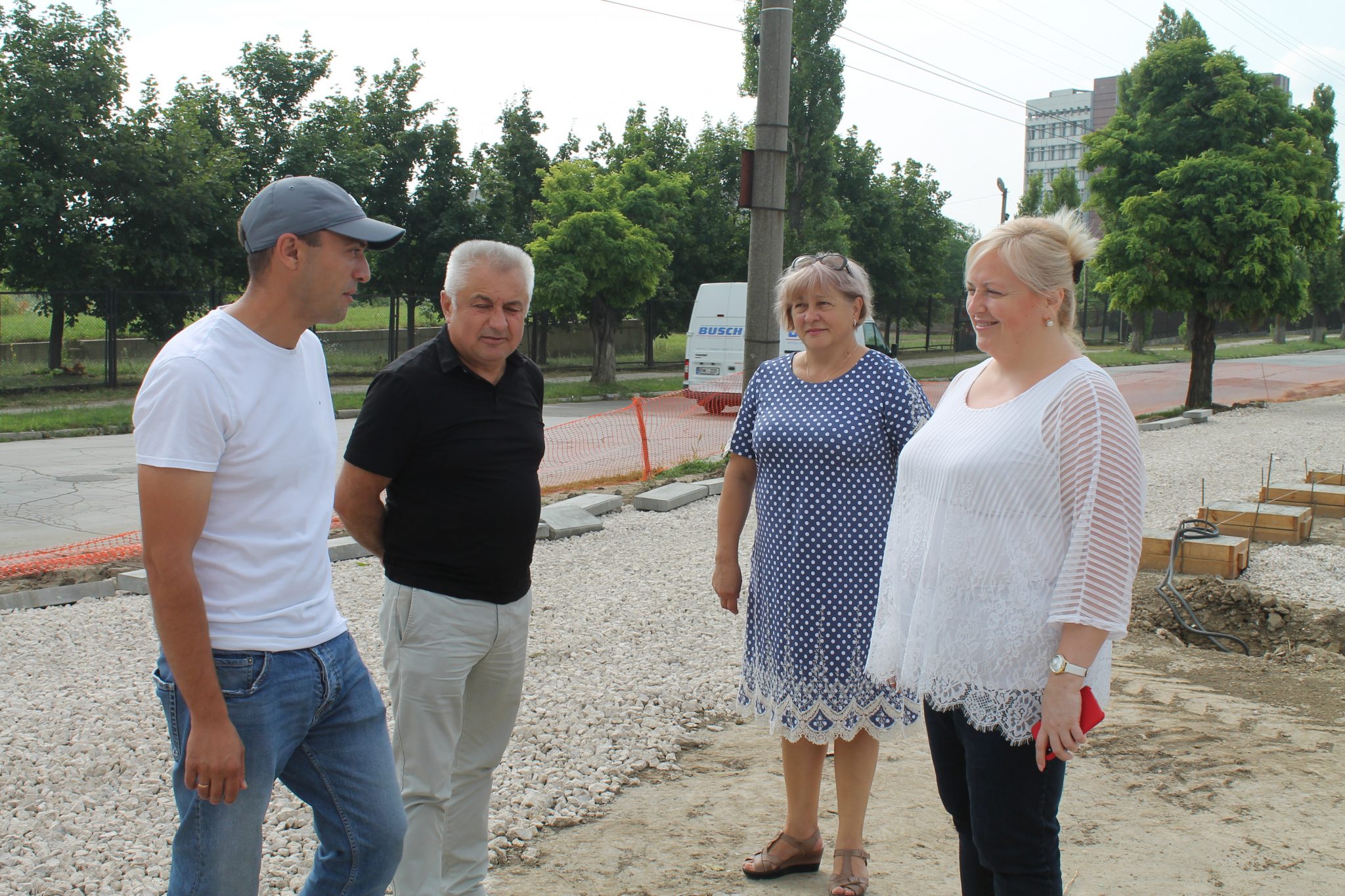 FOTO/ Scuarul din strada Maria Drăgan, amenajat acum doi ani cu aproape ...