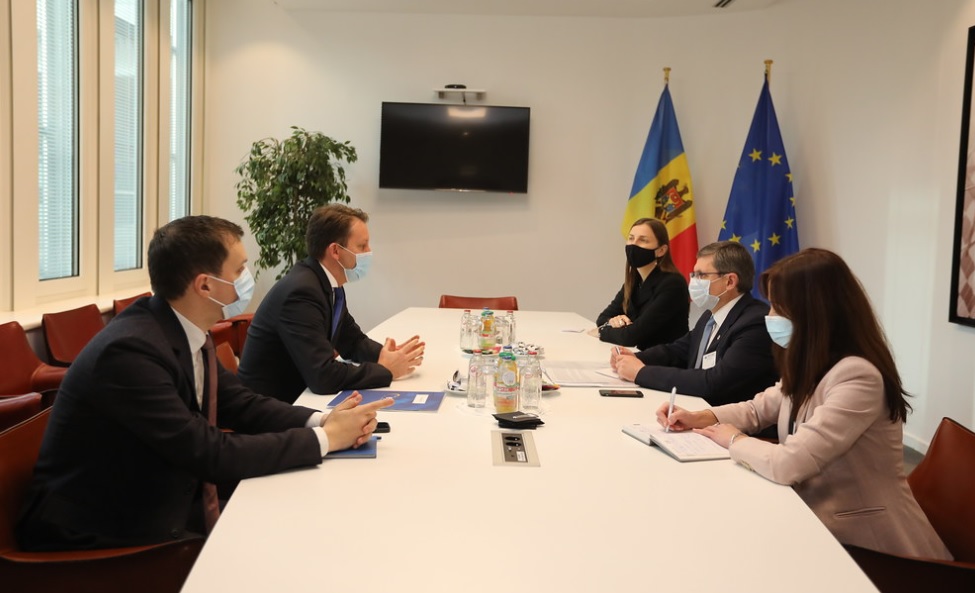 Subiectele discutate de președintele Parlamentului Igor Grosu cu Siegfried Mureșan, șeful ...