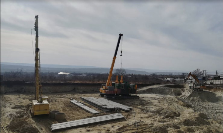 A murit la locul de muncă. Compania dă vina pe victimă. „Fiul mă tot ...