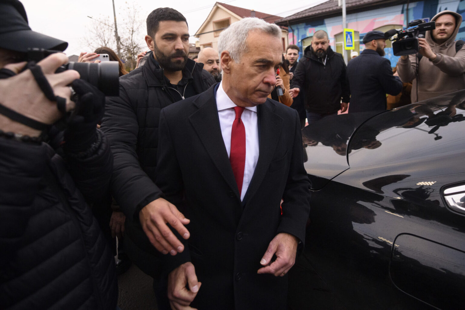 RISE PROJECT/ Garda lui Călin Georgescu – mercenari care au fost activi ...